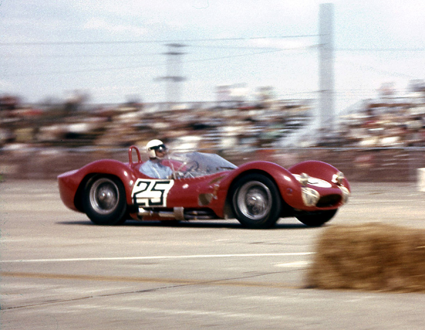Ed Crawford in the (uncharacteristically red) Cunningham Maserati Tipo ...