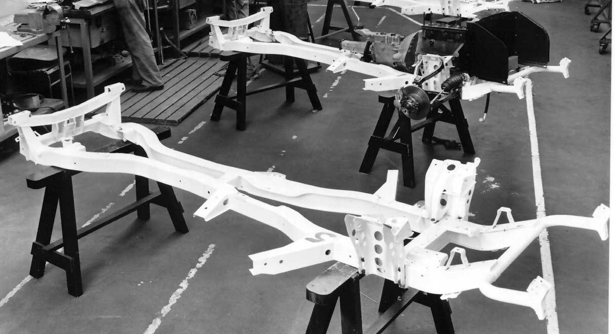 Triumph Experimental Team preparing for the '64 LeMans – The Chicane